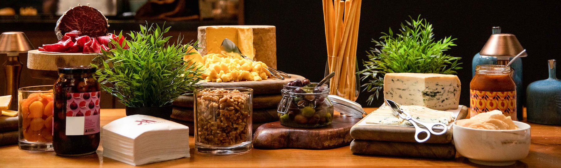Group Dining in Sydney | Three Bottle Man